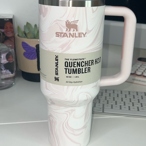 Stanley | Dining | Nwt Rare Rose Quartz Swirl Stanley No Longer ...